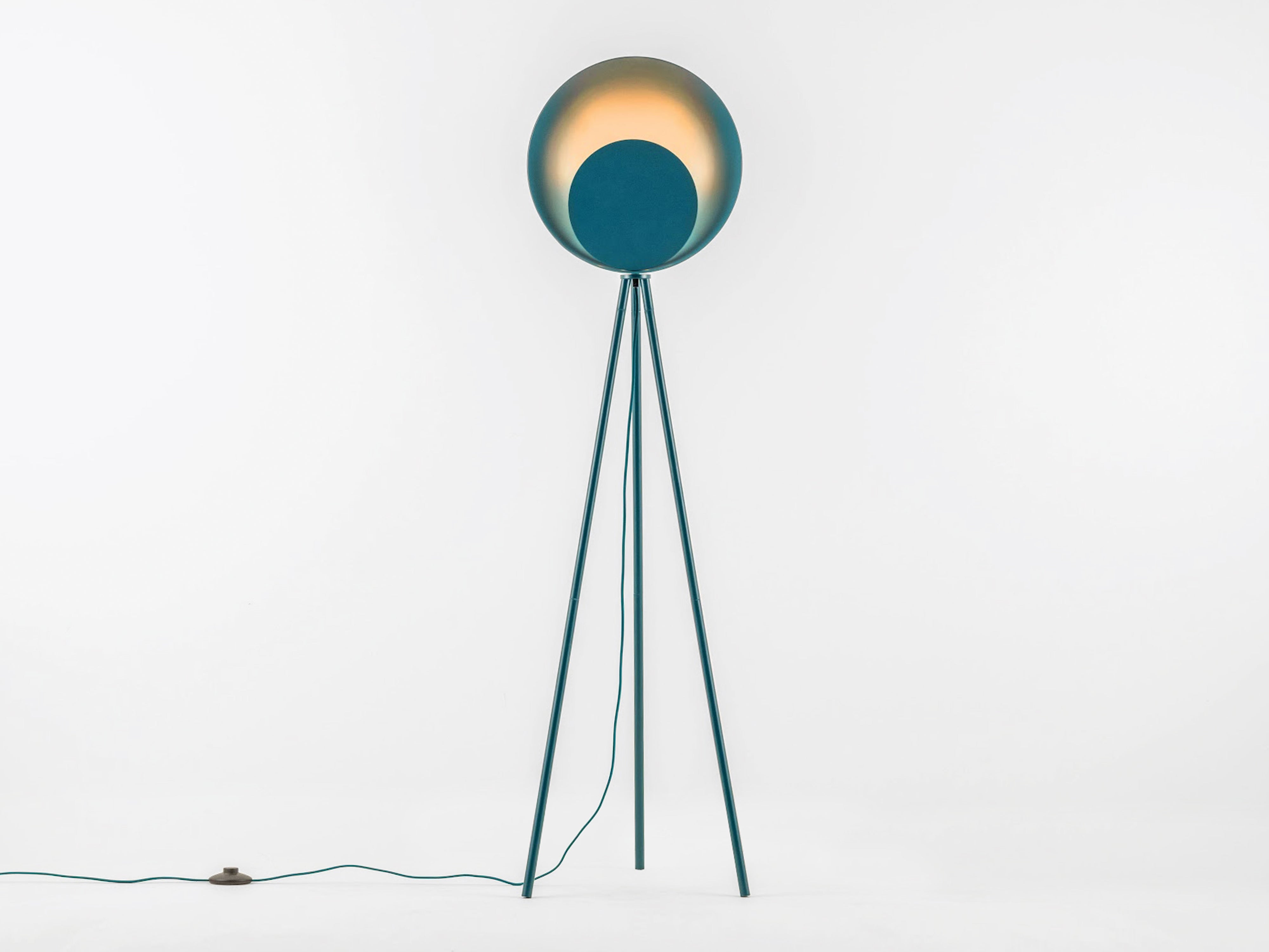 Pine diffuser floor lamp | Standing lights | houseof.com